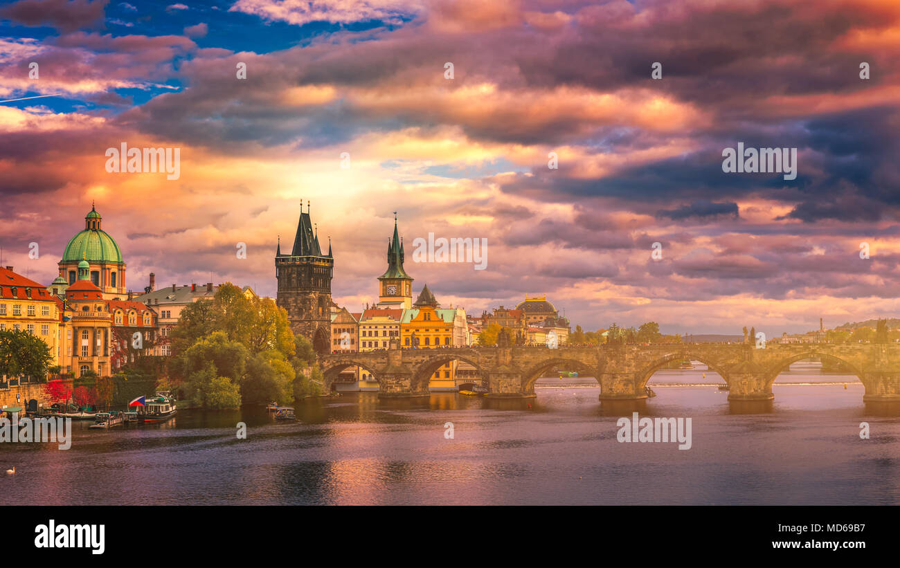 Famous Charles bridge in the sunset light, beautiful scenary and one of ...