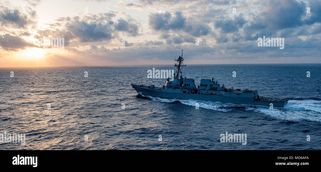 180329-N-NM806-0026 PHILIPPINE SEA (March 29, 2018) The amphibious ...