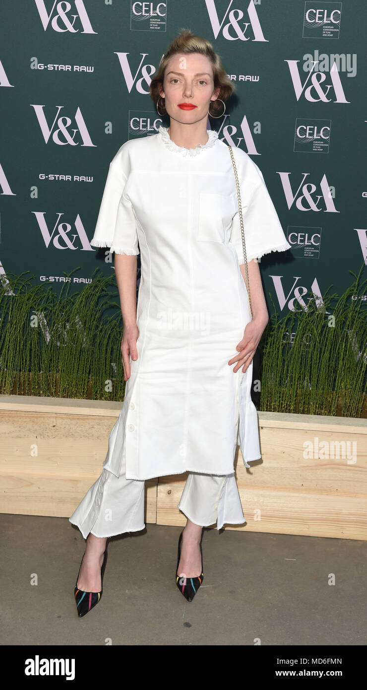 Photo Must Be Credited ©Alpha Press 079965 18/04/2018 Camilla ...