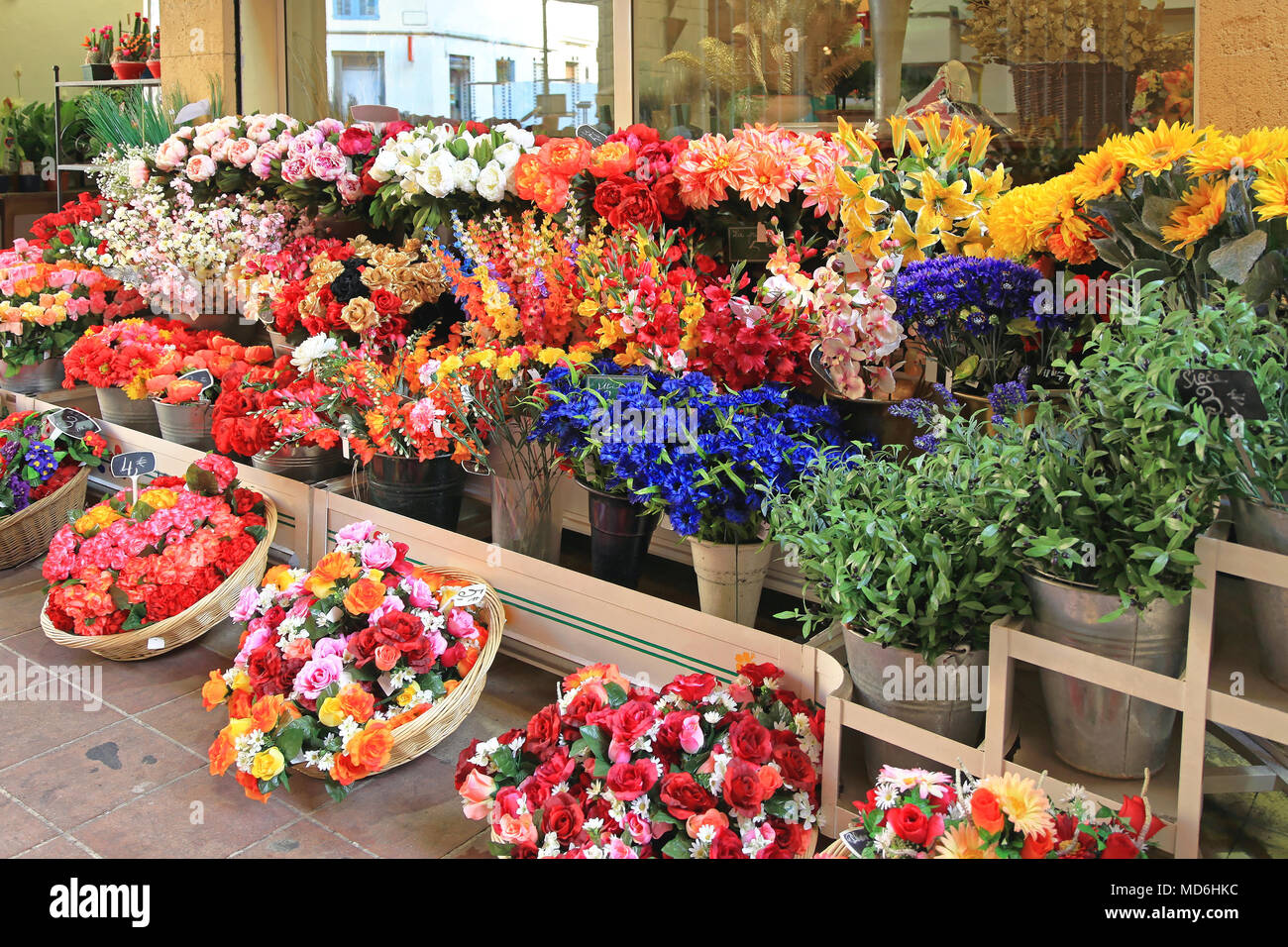 Colorful Bouquets in Front of Flower Shop Stock Photo - Alamy