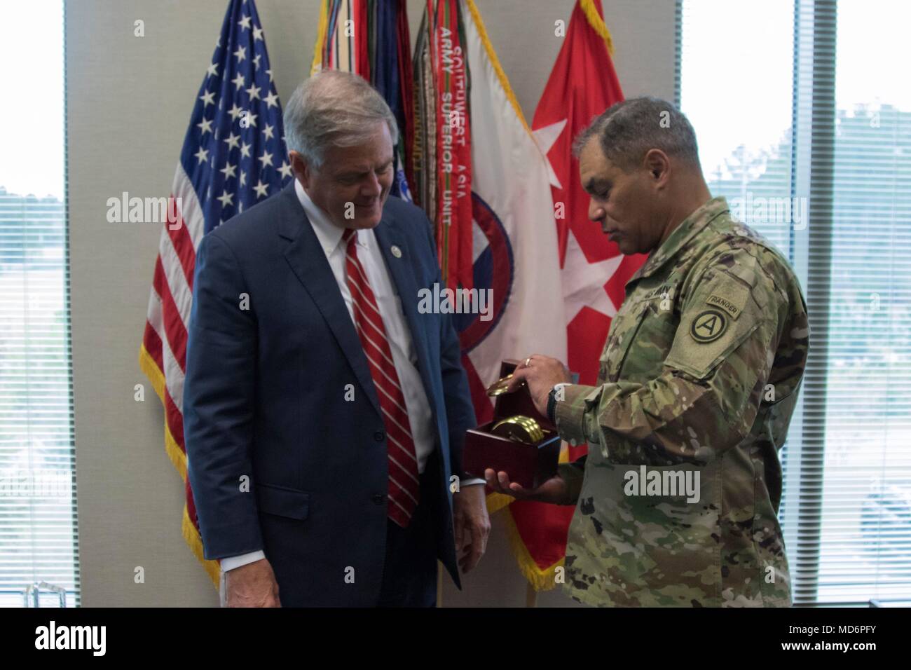 Lt. Gen. Michael Garrett, the U.S. Army Central commander, meets with U ...