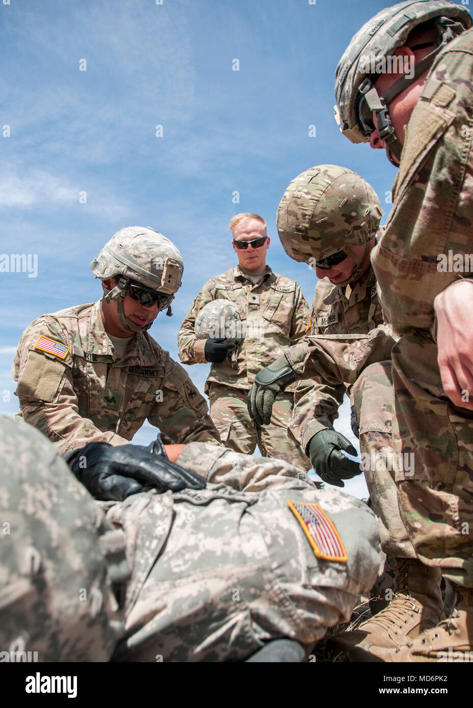 Soldiers with 1st Armored Division practice proper patient transport ...