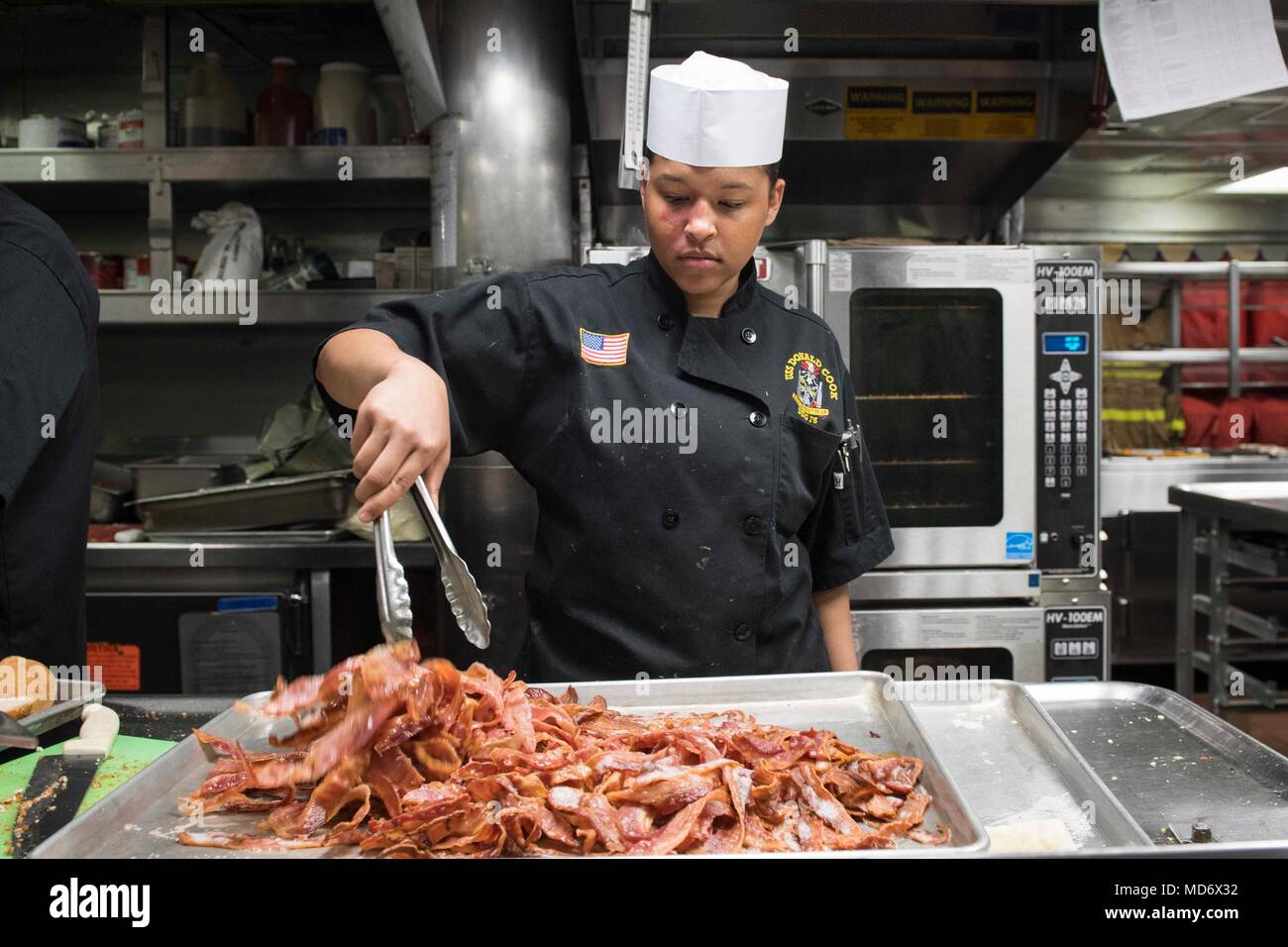 180401-N-KP946-024 MEDITERRANEAN SEA (April 1, 2018) Culinary ...