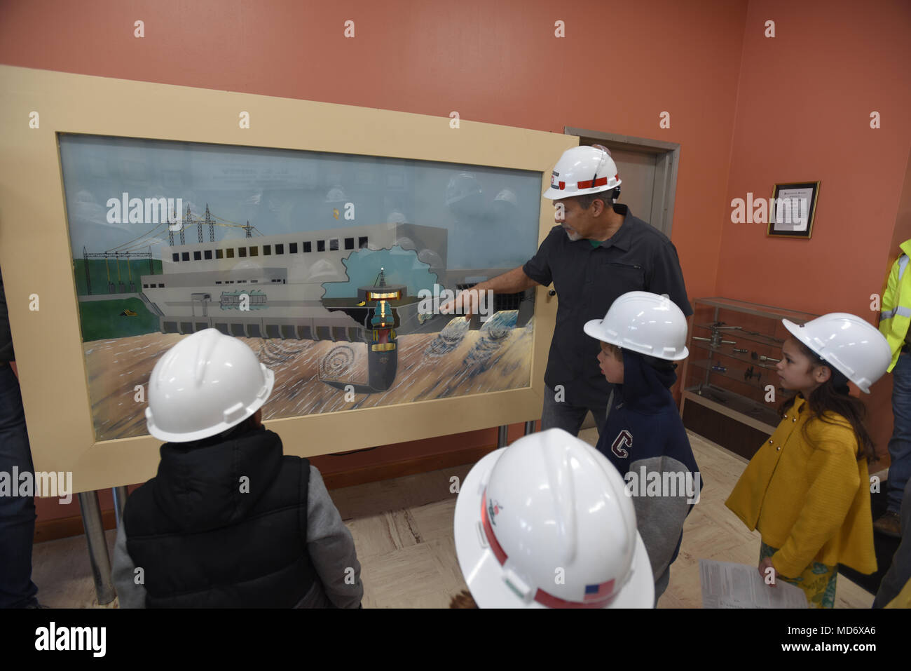 Old Hickory Dam Power Plant Superintendent Joseph Conatser explains how ...