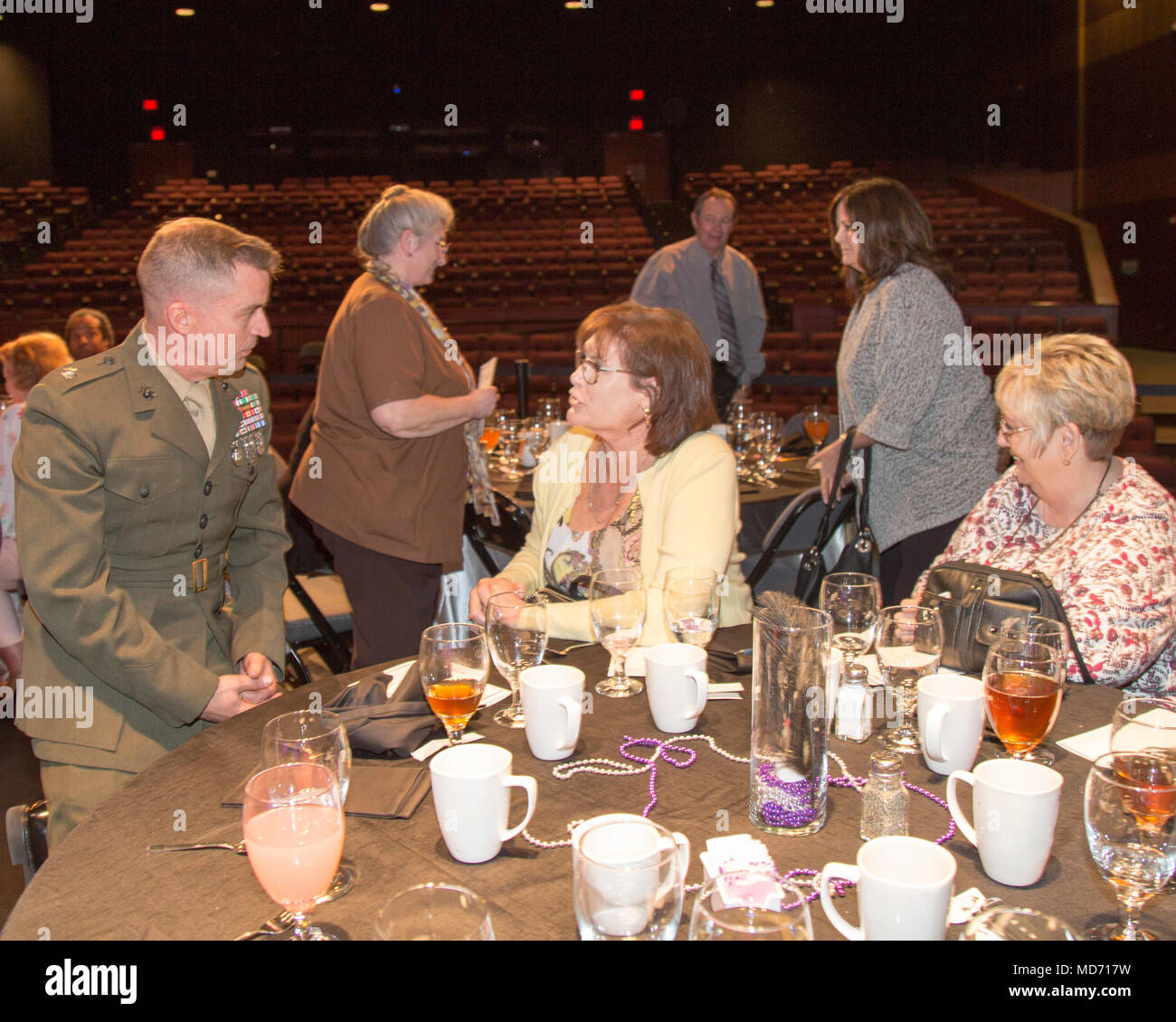 Community visual arts center hi-res stock photography and images - Alamy