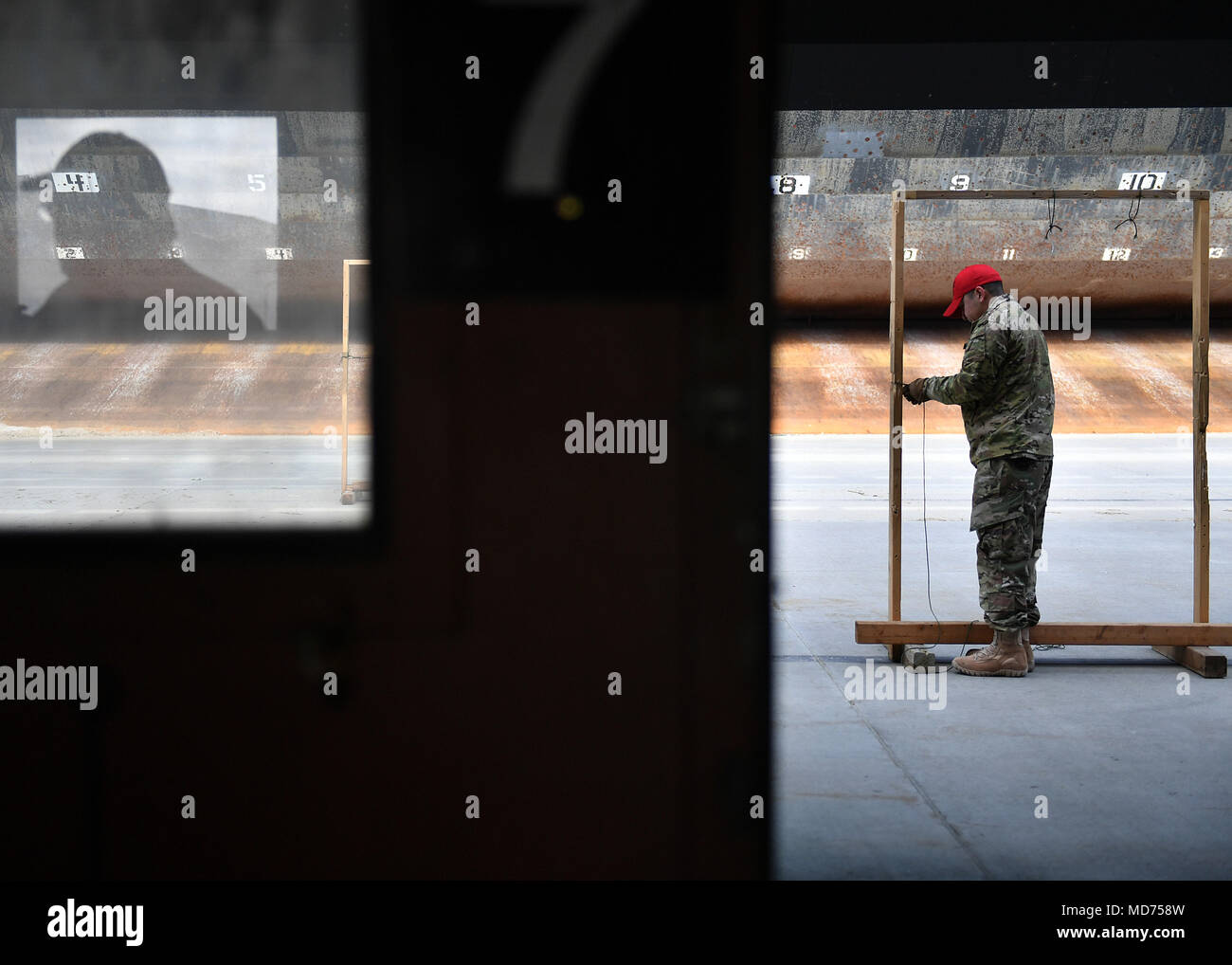Machine gun classrooms hi-res stock photography and images - Alamy