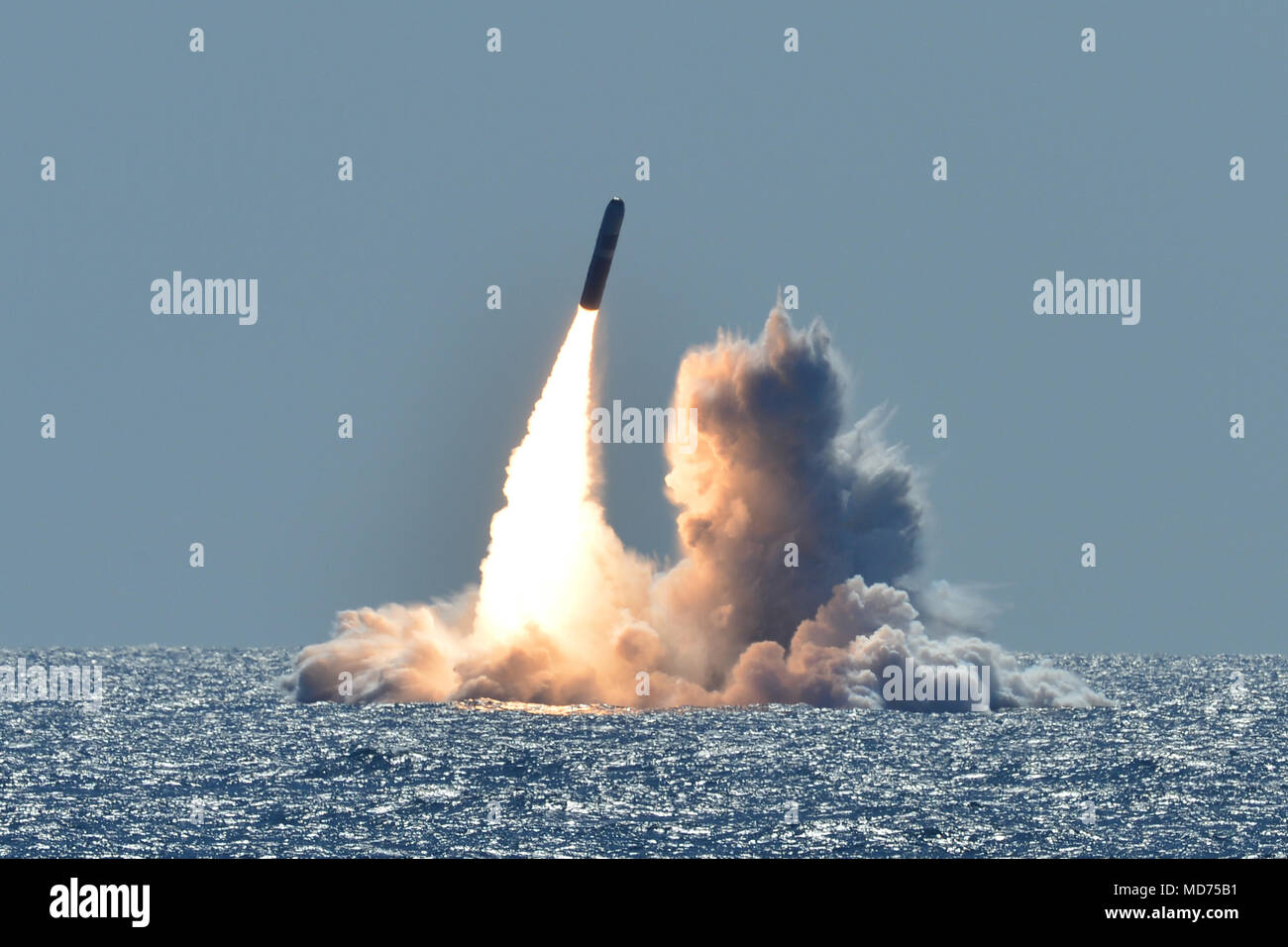 Trident ii missile hi-res stock photography and images - Alamy