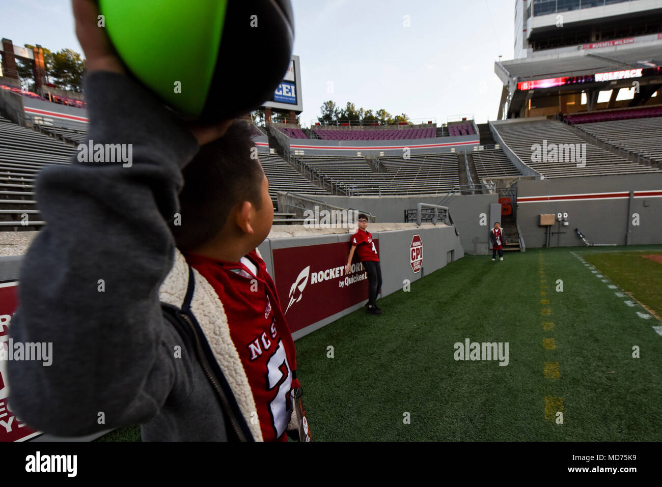 Eric johnson and son hi-res stock photography and images - Alamy