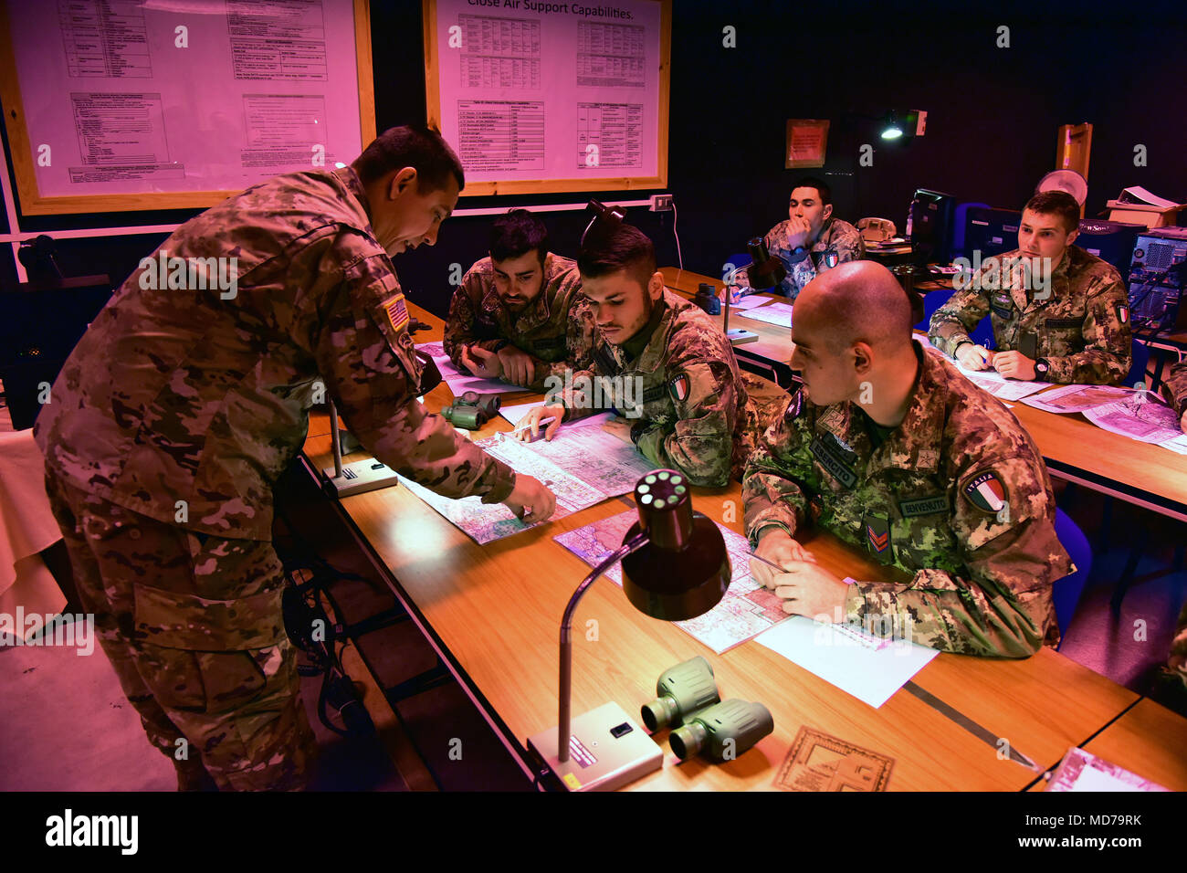 Call for fire trainer system cfft hi-res stock photography and images ...