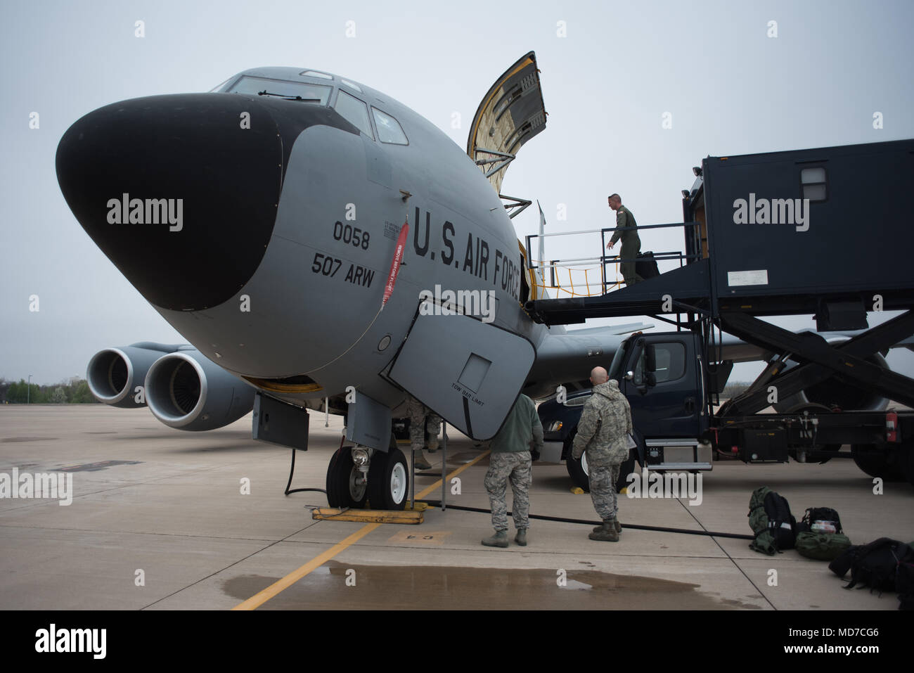 Aeromedical evacuation squadron members from five Air National Guard ...