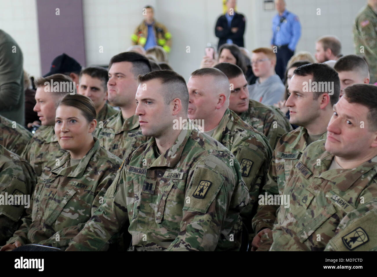 Lt. Gov. Rebecca Kleefisch and senior Wisconsin National Guard ...
