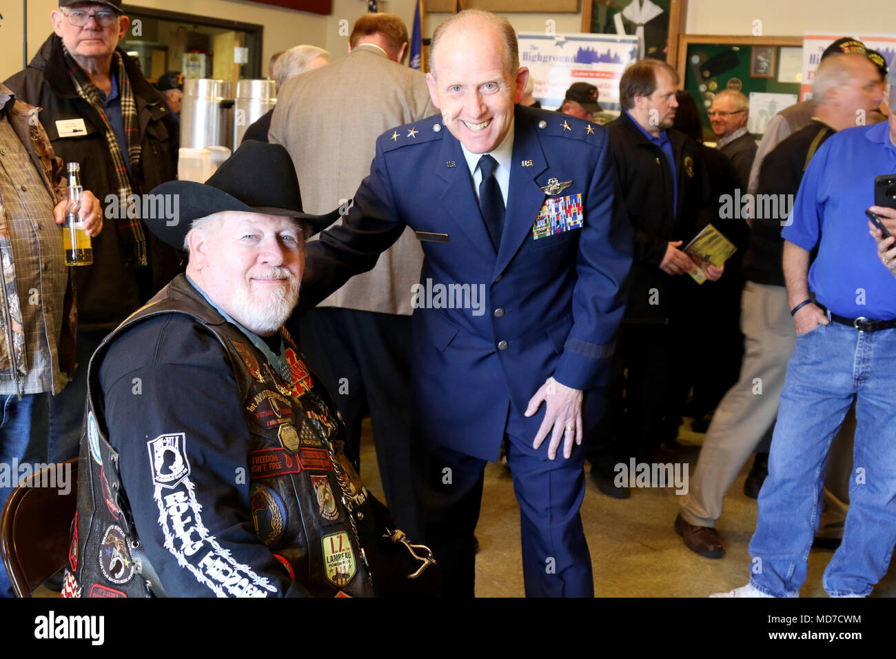 Medal of Honor recipient and Vietnam veteran Gary Wetzel and Maj. Gen ...