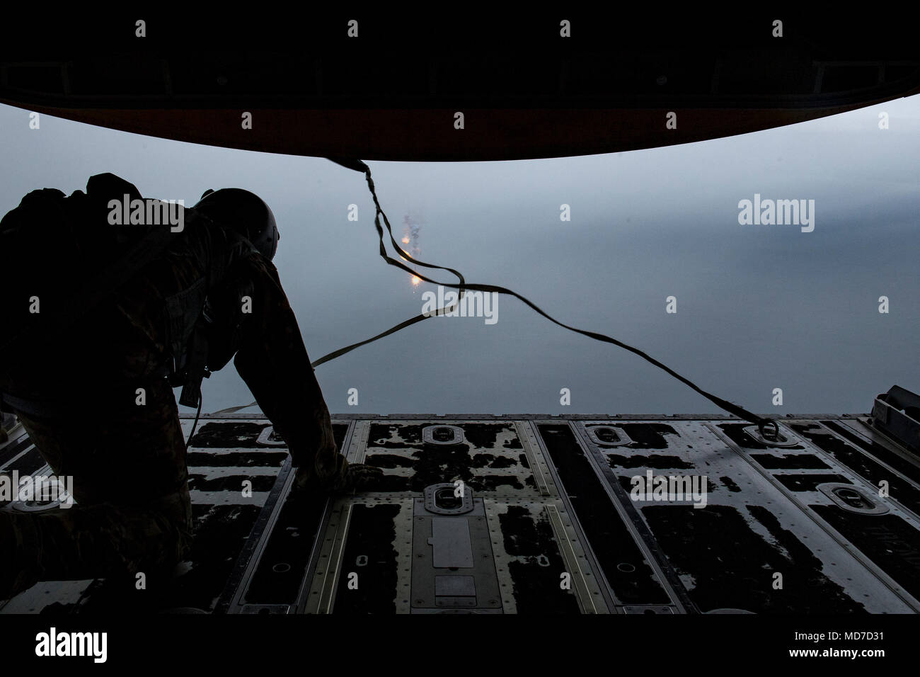 C 130 hercules flares hi-res stock photography and images - Alamy