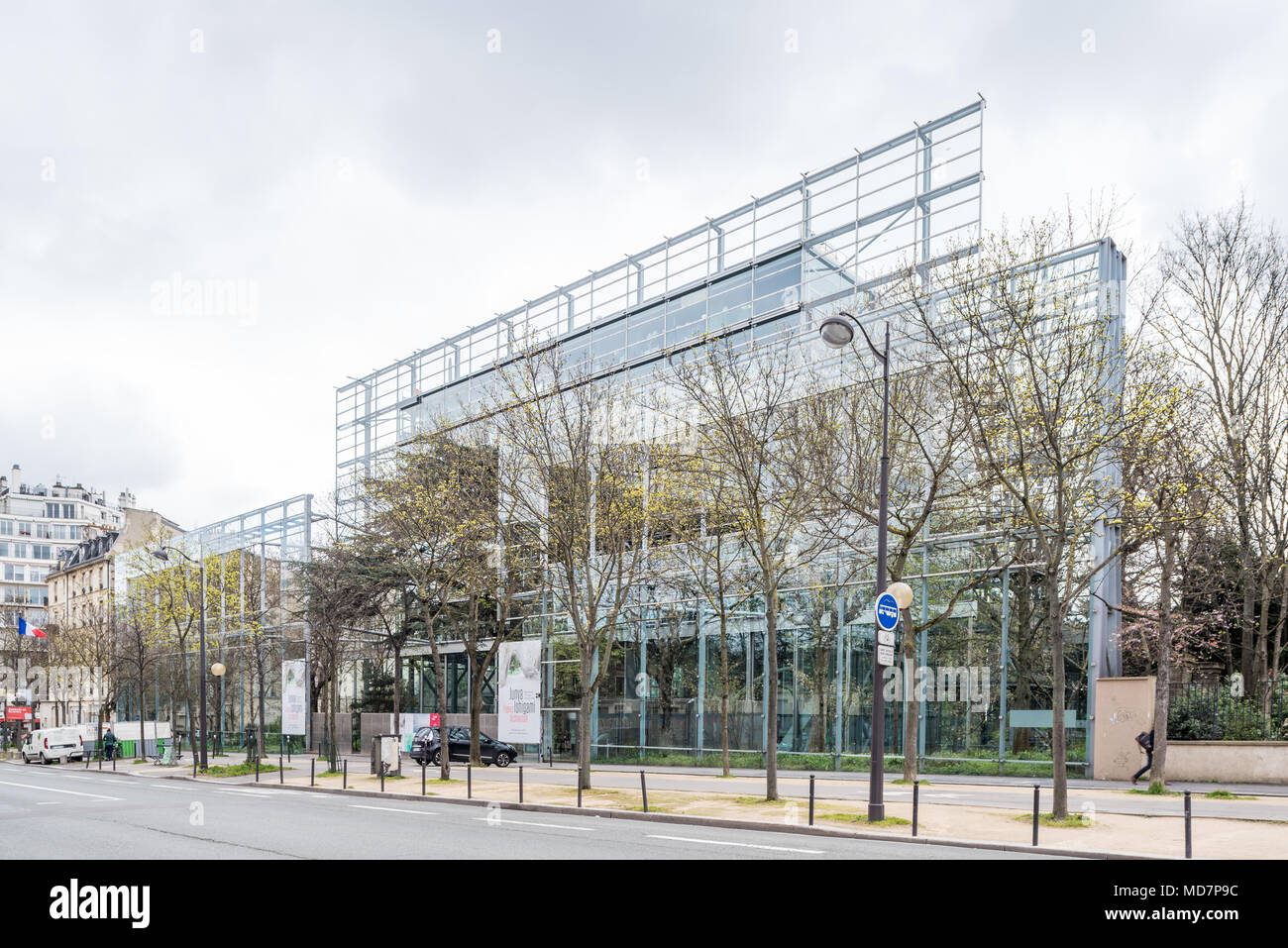 Fondation cartier museum hi-res stock photography and images - Alamy
