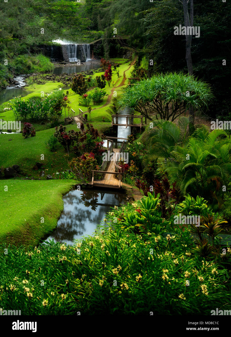 Stone dam hi-res stock photography and images - Alamy