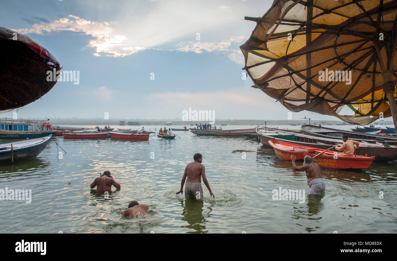 Dawn bathers in the River Ganges at Varanasi Stock Photo - Alamy