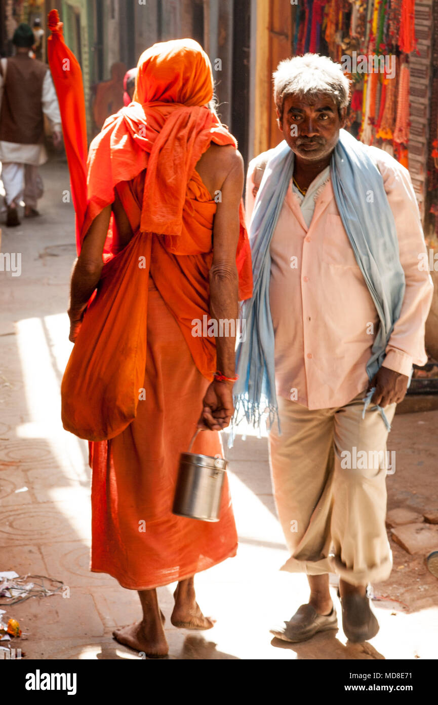 Varanasi backstreets hi-res stock photography and images - Alamy