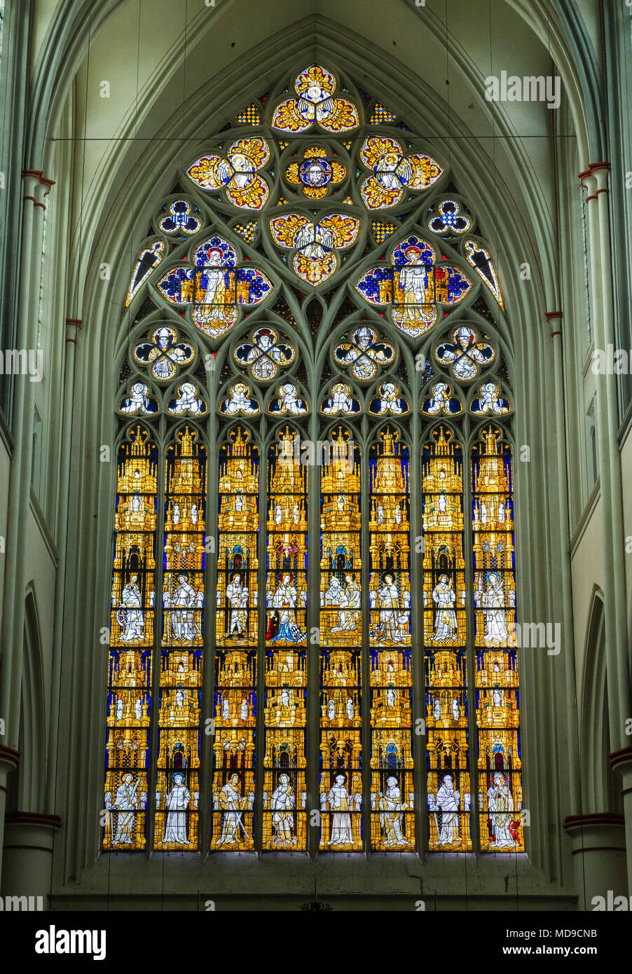 Tracery windows hi-res stock photography and images - Alamy