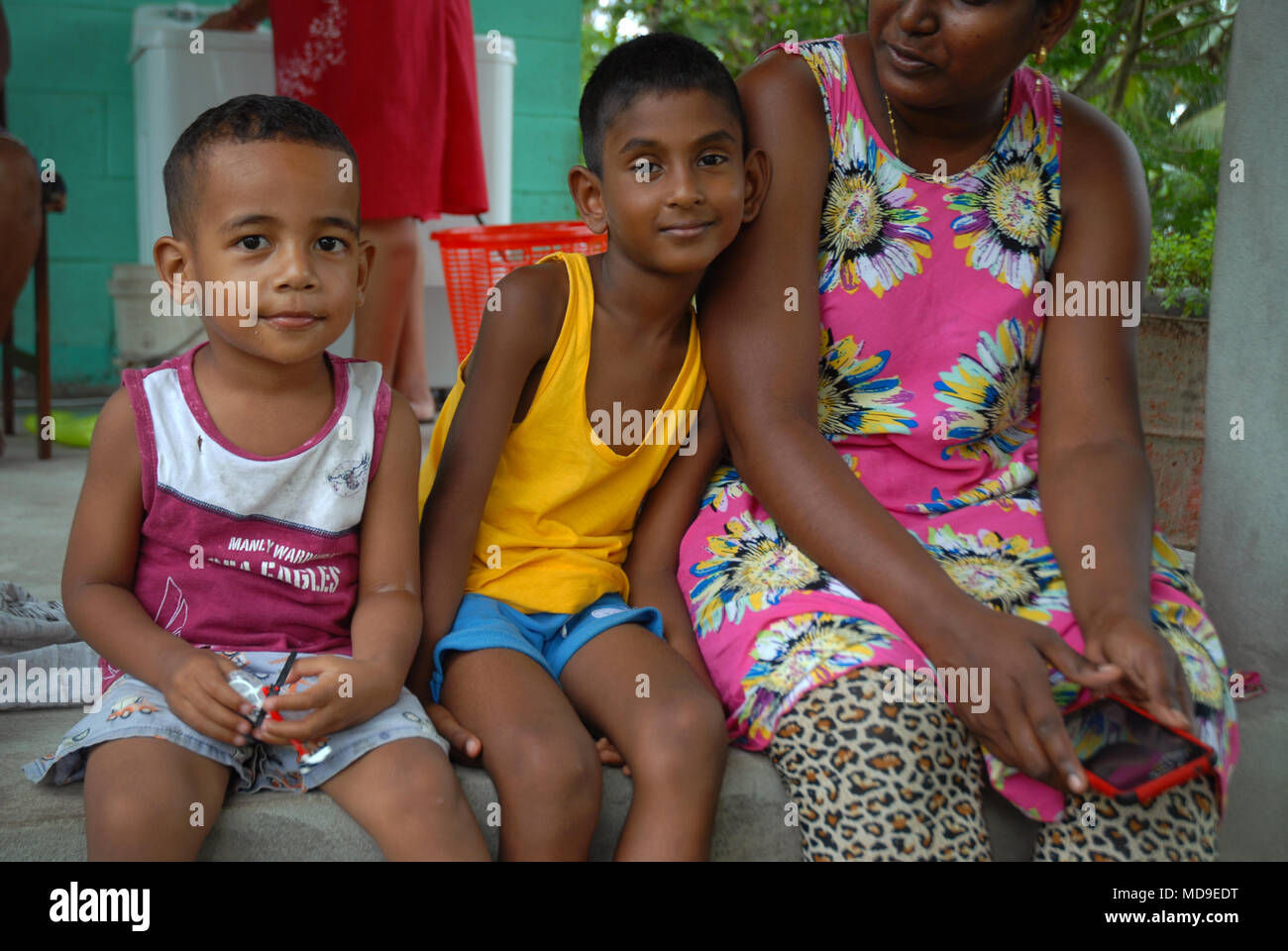 Family of children, Kulukulu, Sigatoka, Fiji Stock Photo - Alamy