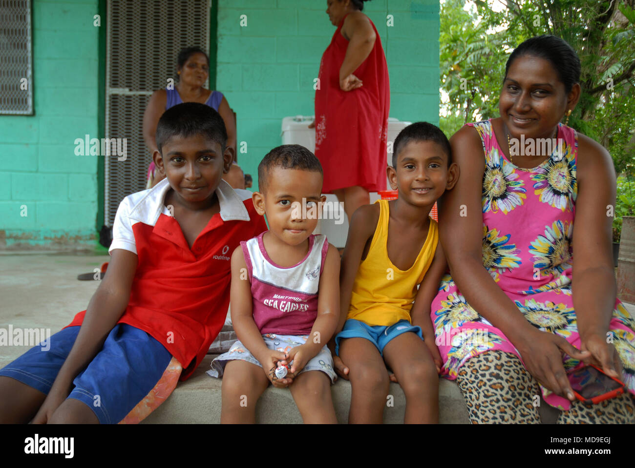 Family of children, Kulukulu, Sigatoka, Fiji Stock Photo - Alamy