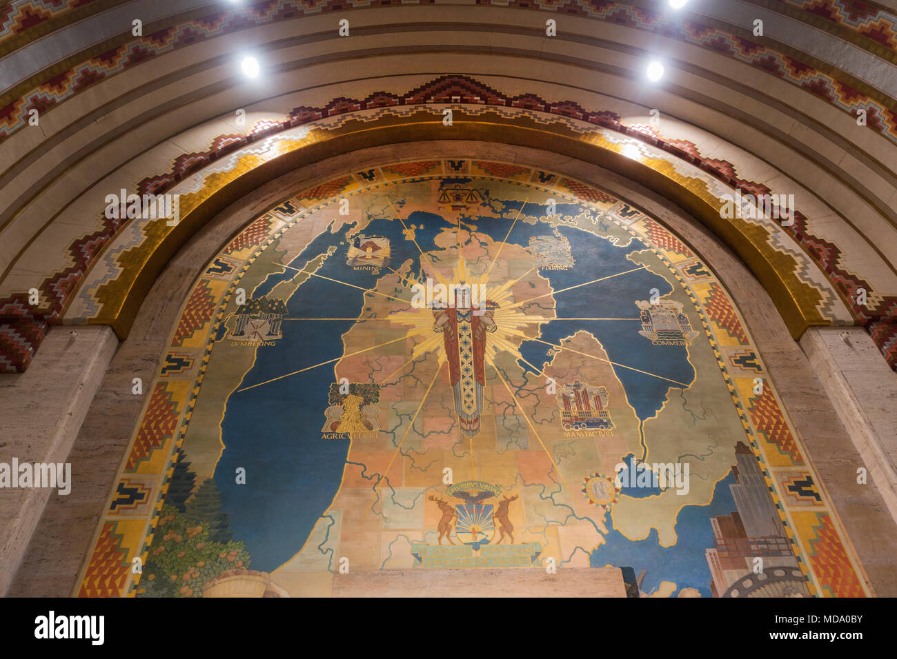 Bank lobby mural hi-res stock photography and images - Alamy