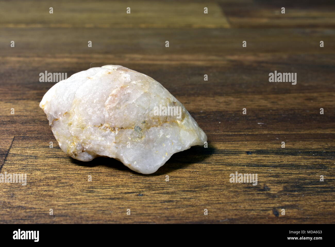 Raw quartz hi-res stock photography and images - Alamy