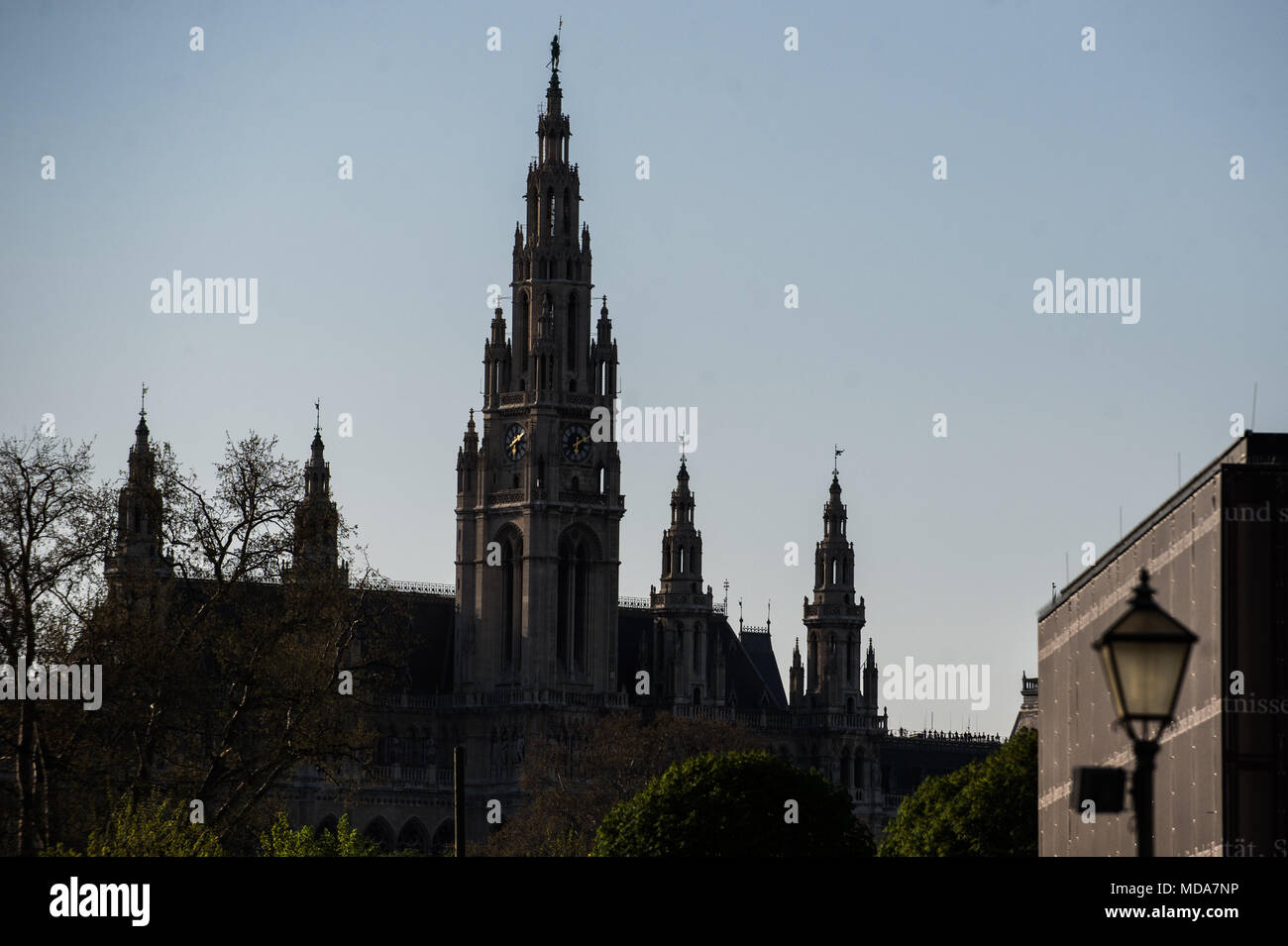 Rathaus viena hi-res stock photography and images - Alamy