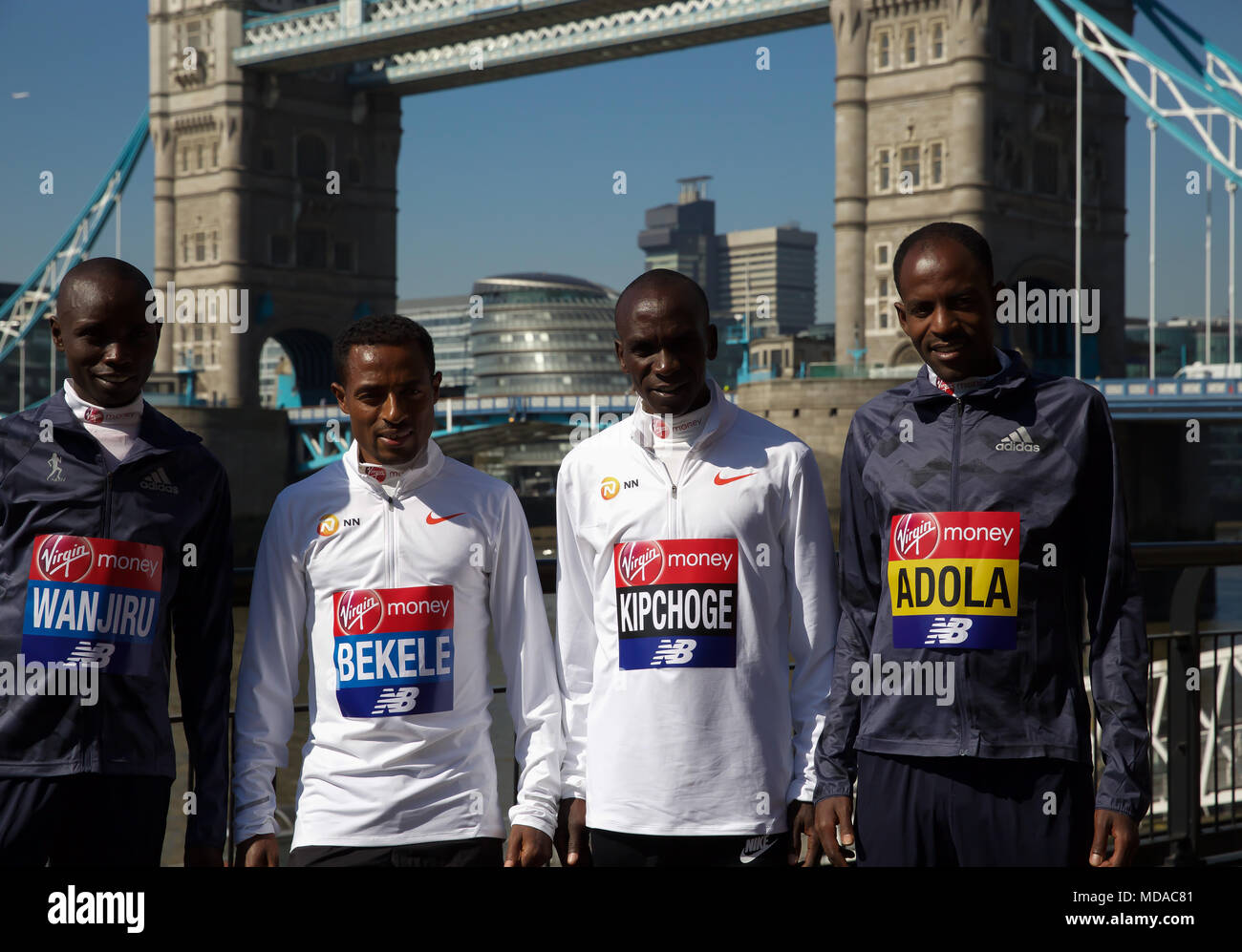 London marathon tower bridge 1981 hi-res stock photography and images ...