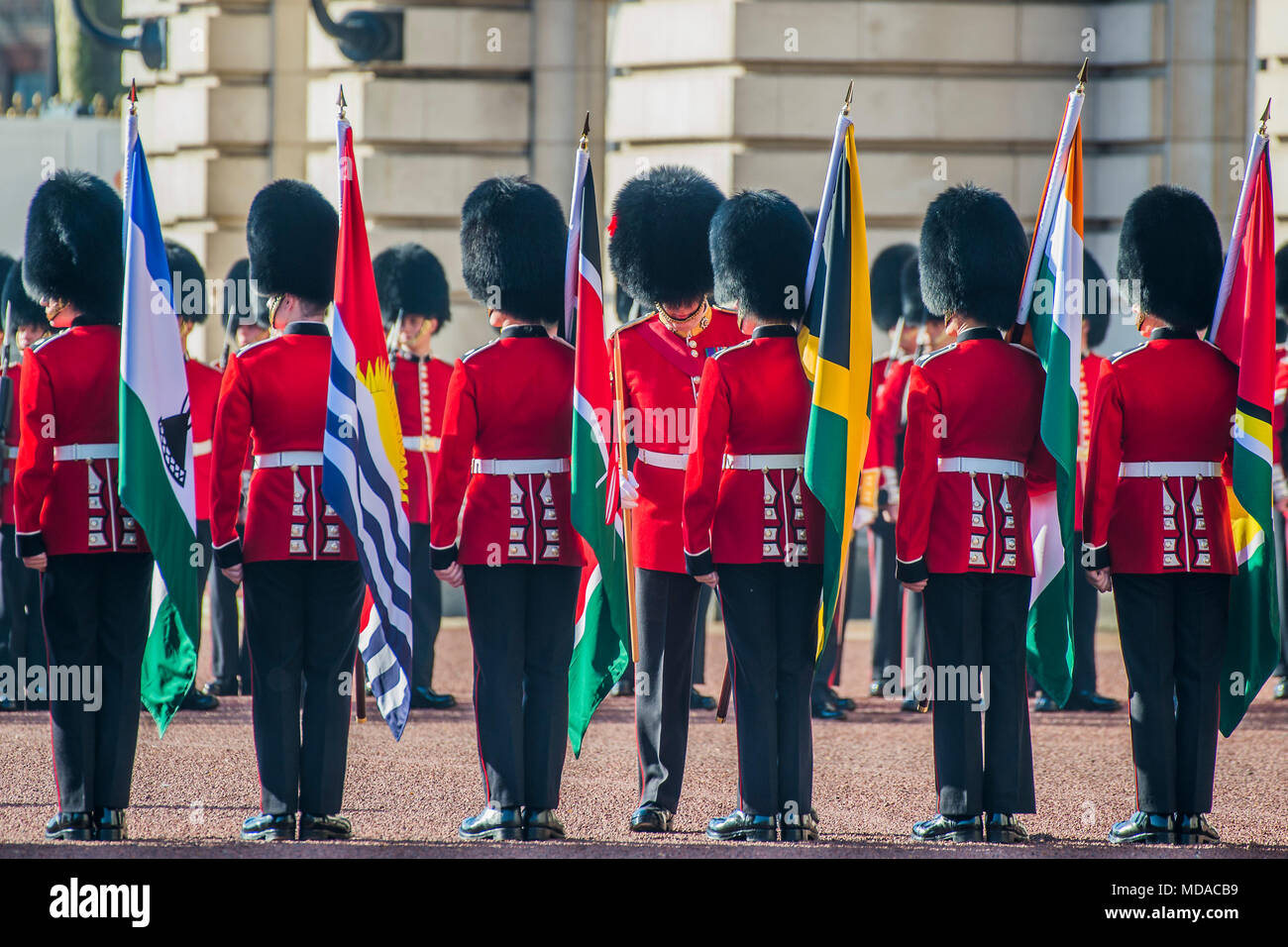 Queen at commonwealth meeting hi-res stock photography and images - Alamy