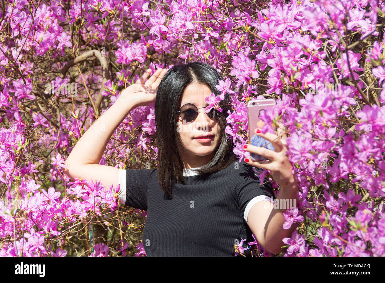London, England, UK. 18 April, 2018. On one of the hottest days on ...
