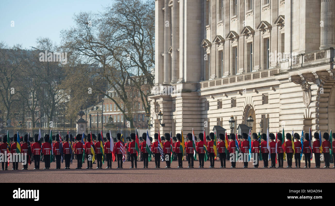 Buckingham Palace, London, UK. 19 April 2018. Her Majesty The Queen ...