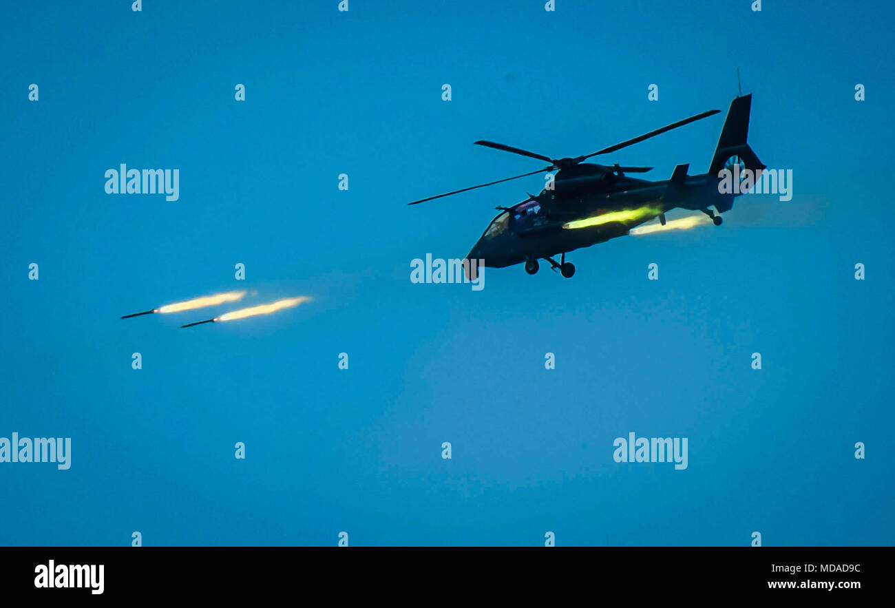 Helicopter assaults hi-res stock photography and images - Alamy