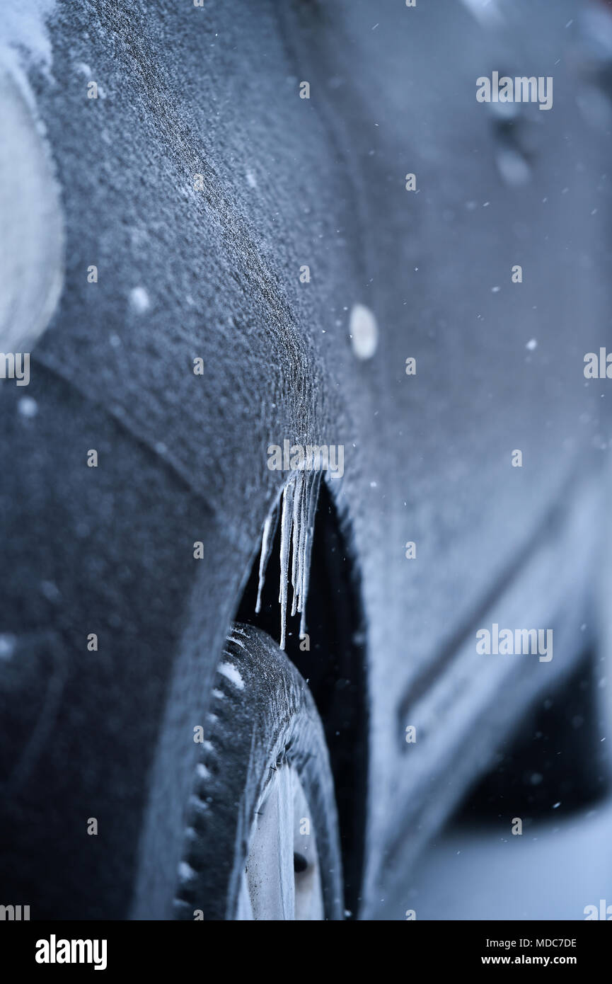 Car covered in ice during freezing rain phenomenon Stock Photo - Alamy