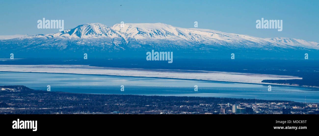 Flat top mountain hi-res stock photography and images - Alamy