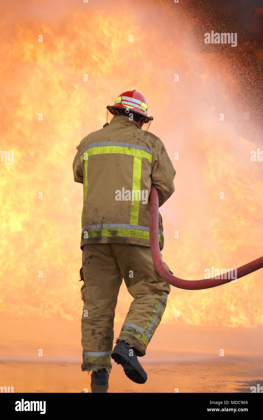 Boiling liquid expanding vapor explosion hi-res stock photography and ...