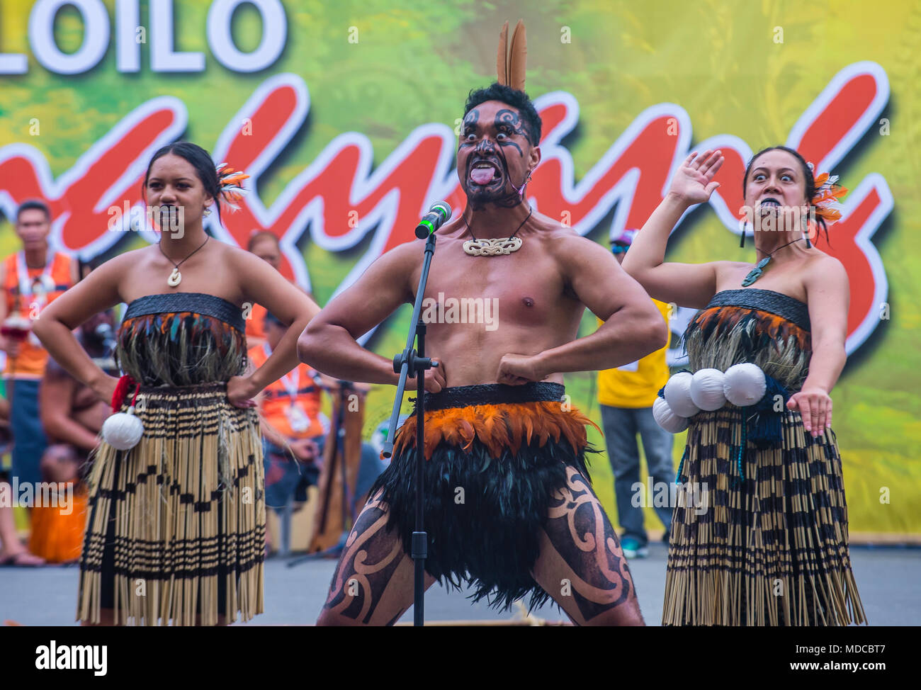 Maori traditional costume hi-res stock photography and images - Alamy