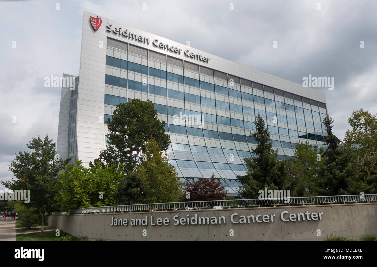 Seidman cancer center hi-res stock photography and images - Alamy