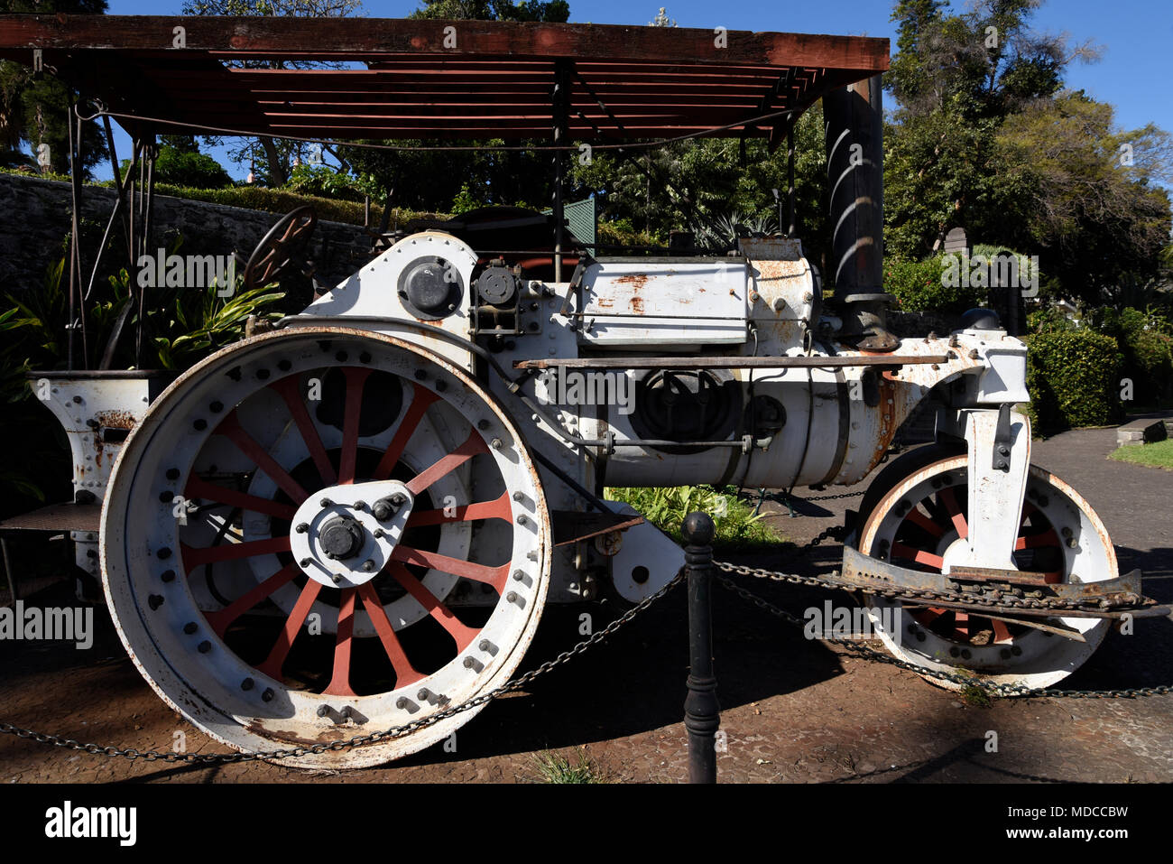 Fowler Steam Roller made in Yorkshire and grape crushing machinery in ...