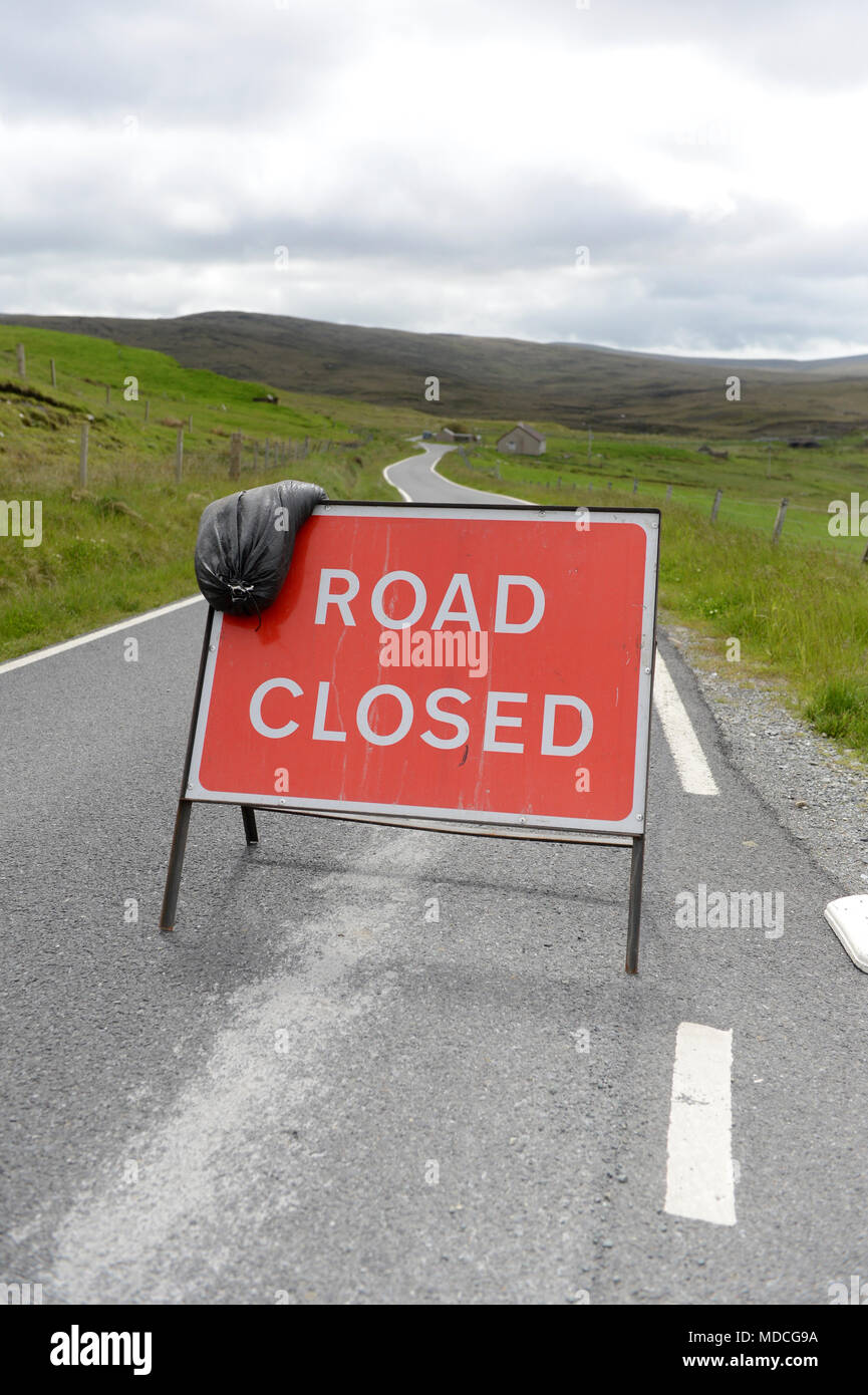 Sign of single track road hi-res stock photography and images - Alamy