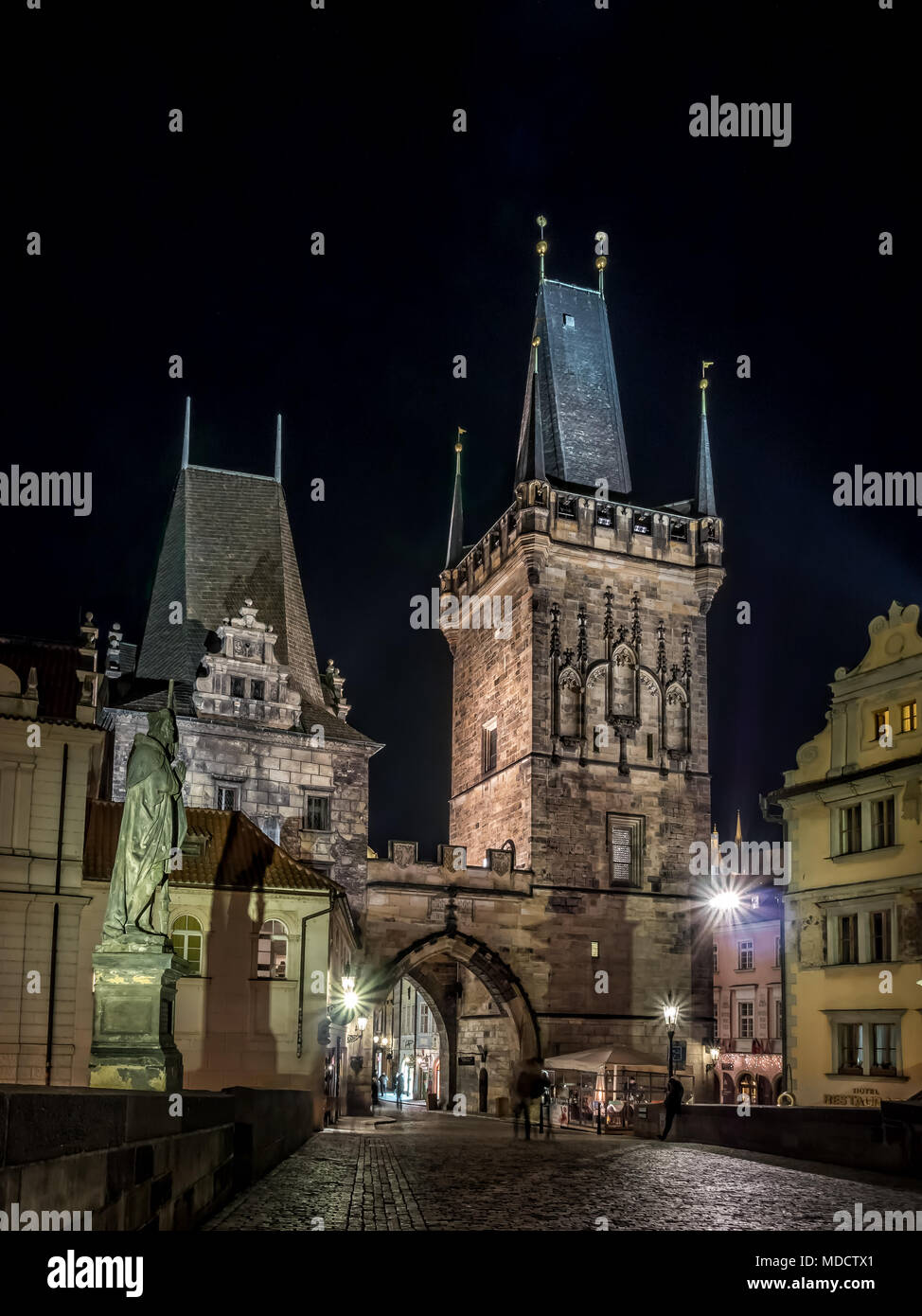 Monument night nighttime prague hi-res stock photography and images - Alamy