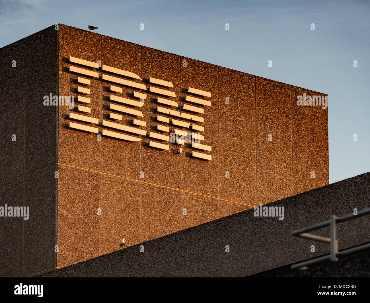 IBM Southbank London - the brutalist style riverside IBM offices on ...