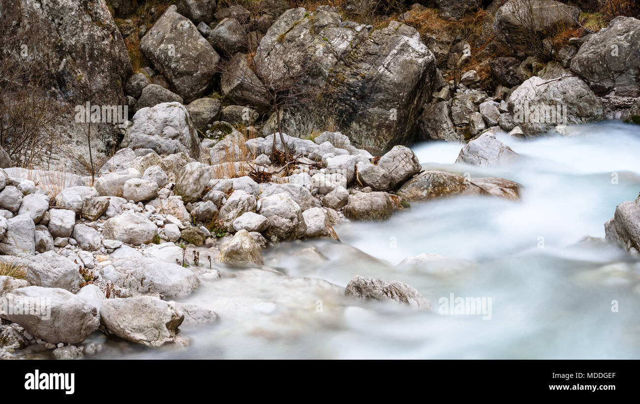 Pink color silk smoke motion hi-res stock photography and images - Alamy