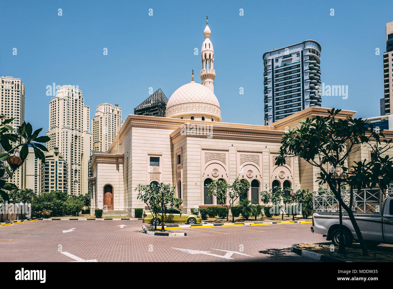 Iconic Mosque integrated among the modern architectures in Dubai Marina ...