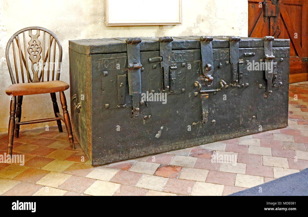 Parish chest hi-res stock photography and images - Alamy