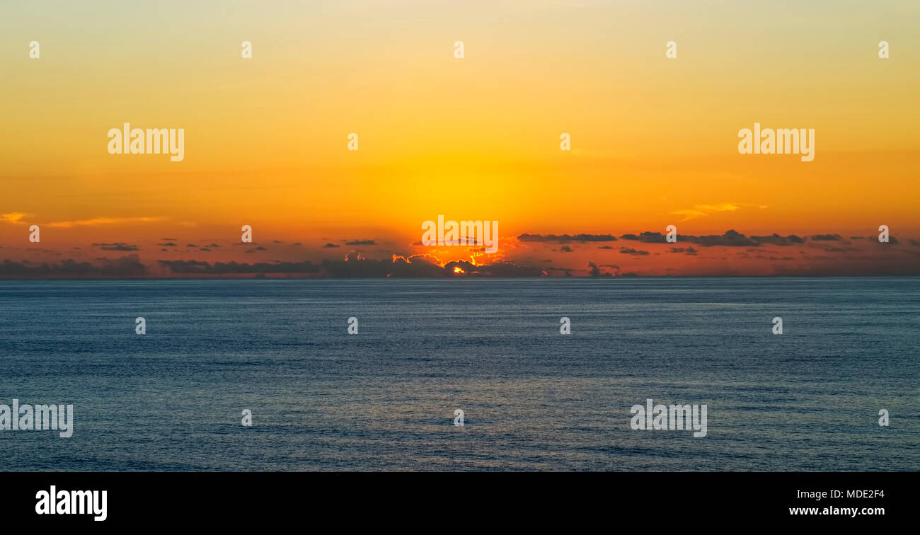 Pacific ocean night sky hi-res stock photography and images - Alamy
