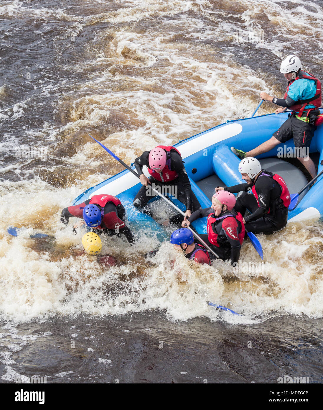 Tees barrage white water rafting hi-res stock photography and images ...
