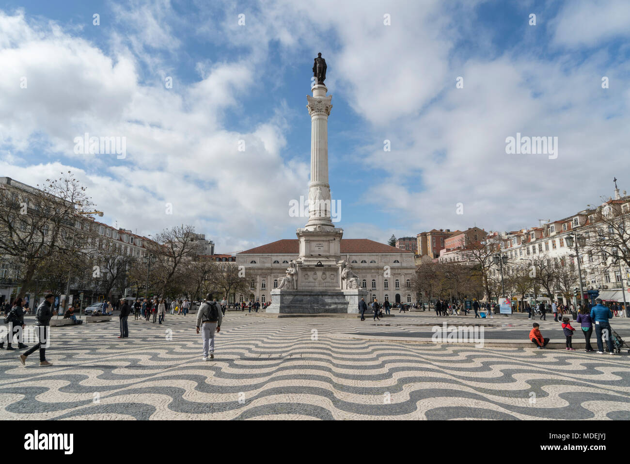 the column with the statue of Peter IV in the center of the Dom Pedro ...