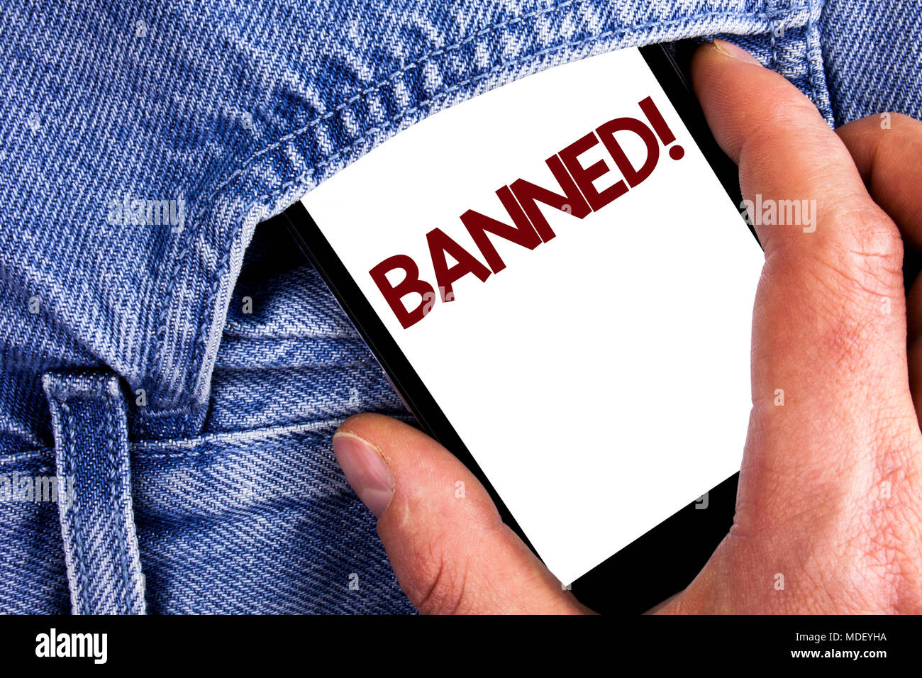 Mobile phone banned sign hi-res stock photography and images - Alamy
