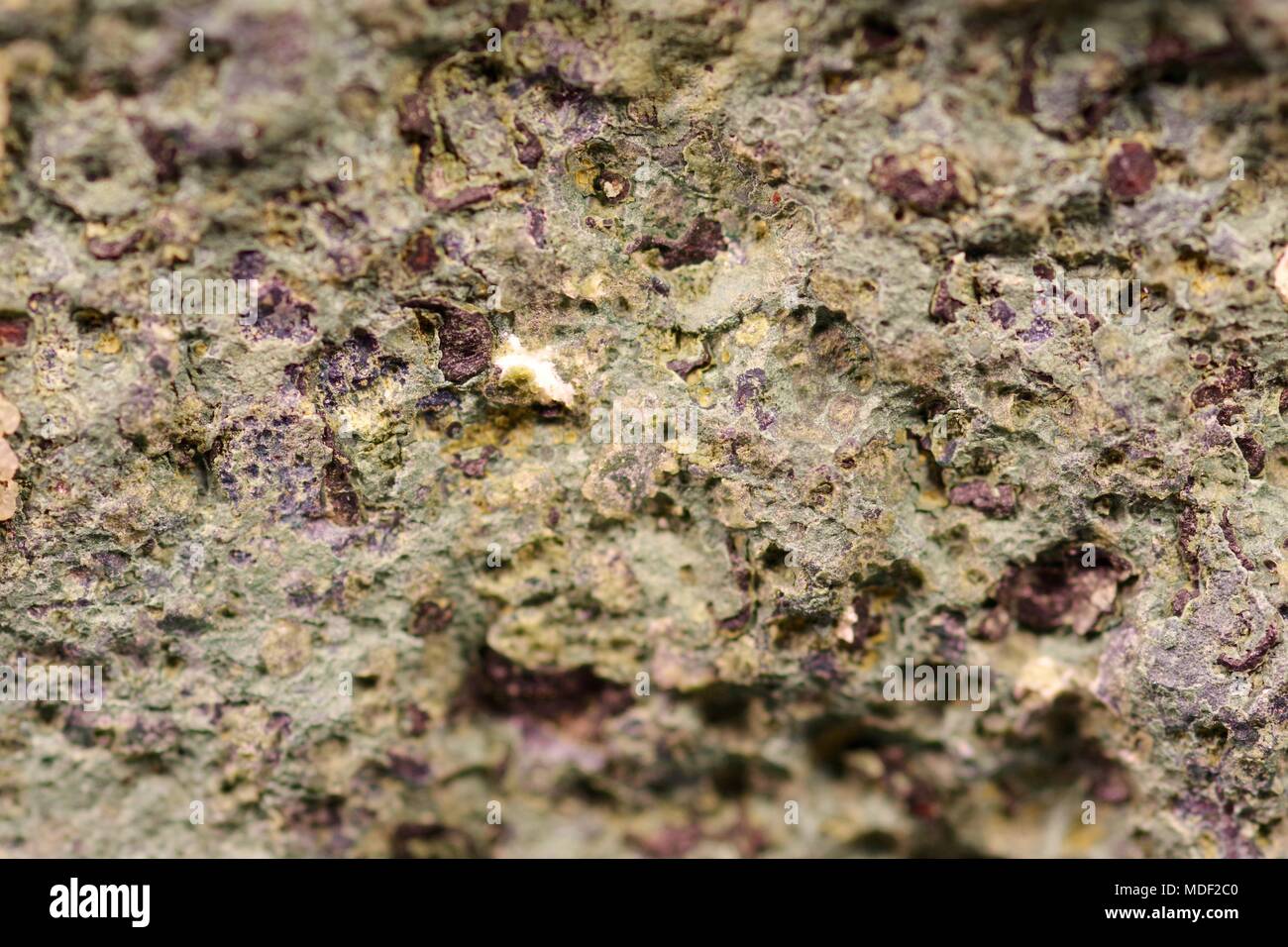 Quartz sio2 crystal structure hi-res stock photography and images - Alamy