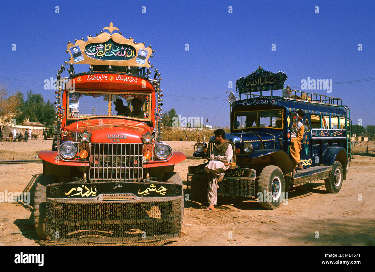 The pakistan bus hi-res stock photography and images - Alamy
